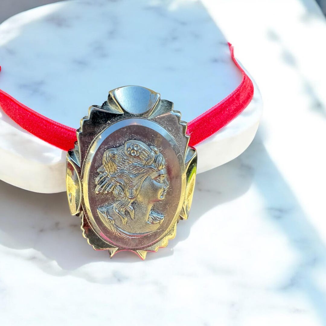 Vintage Black Bakelite Cameo Mourning Brooch. Velband Included for a ...