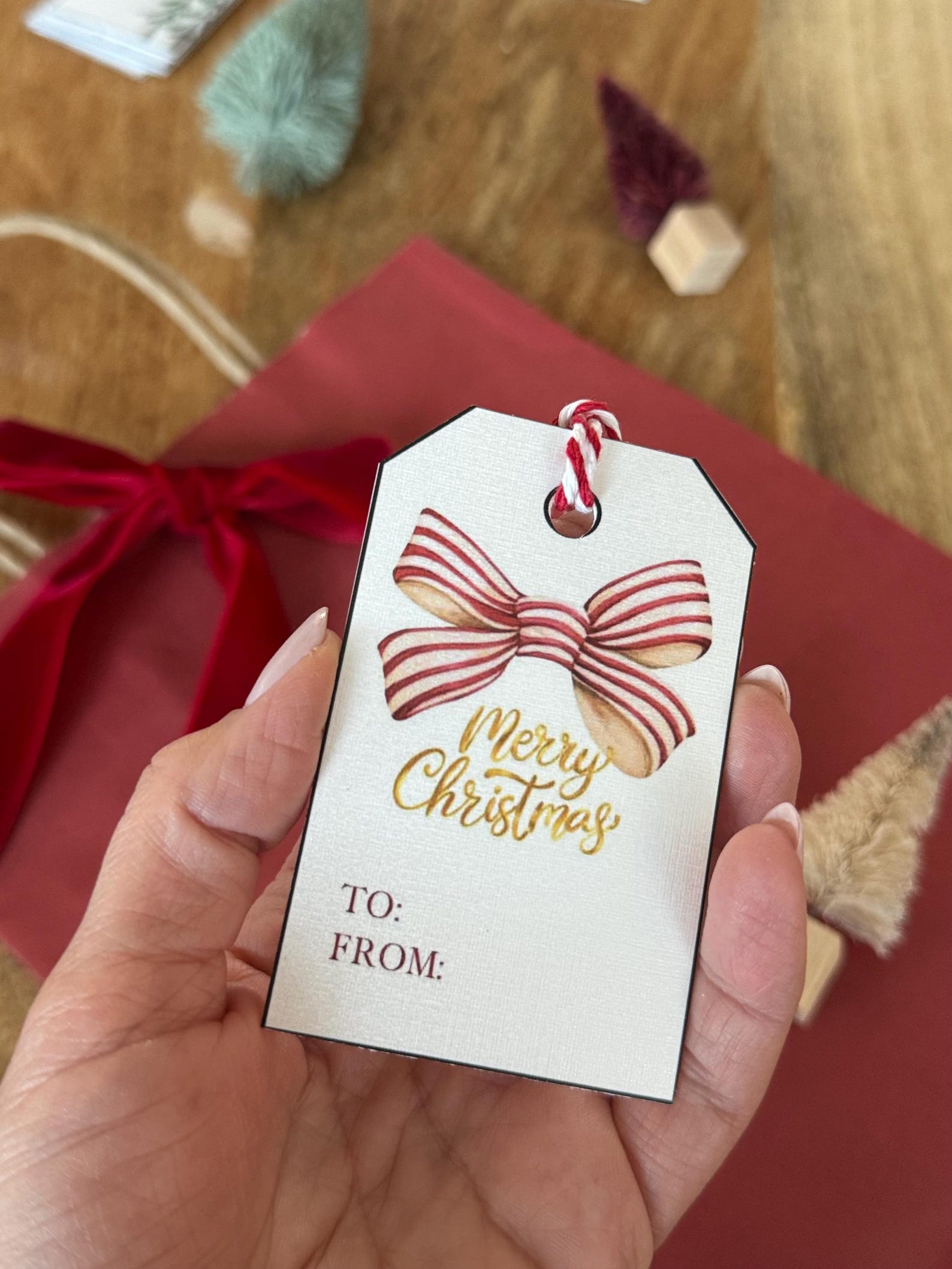Classic Christmas Printable Tags, Holiday Tags, Gift Wrapping Tags ...
