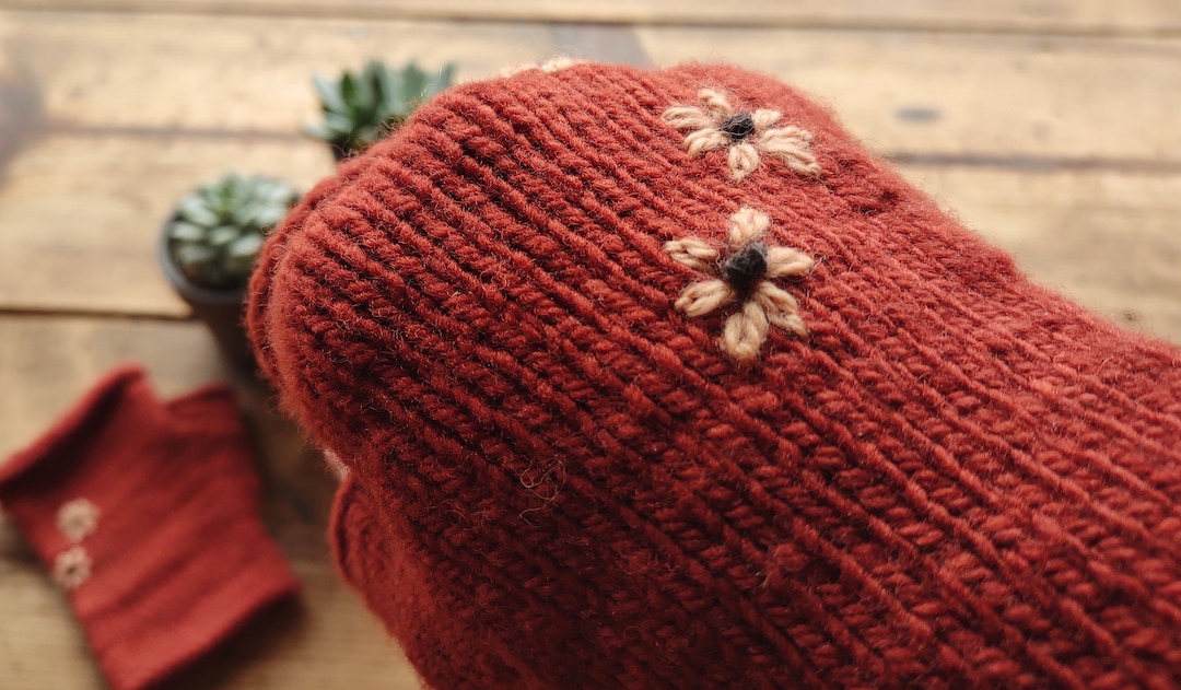 Embroidered Wool Mitts, Montana Hand-dyed Yarn - Etsy
