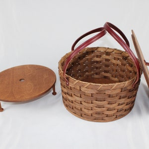 Amish Double Pie Carrier - Picnic Basket | Handmade Round Solid Oak ...