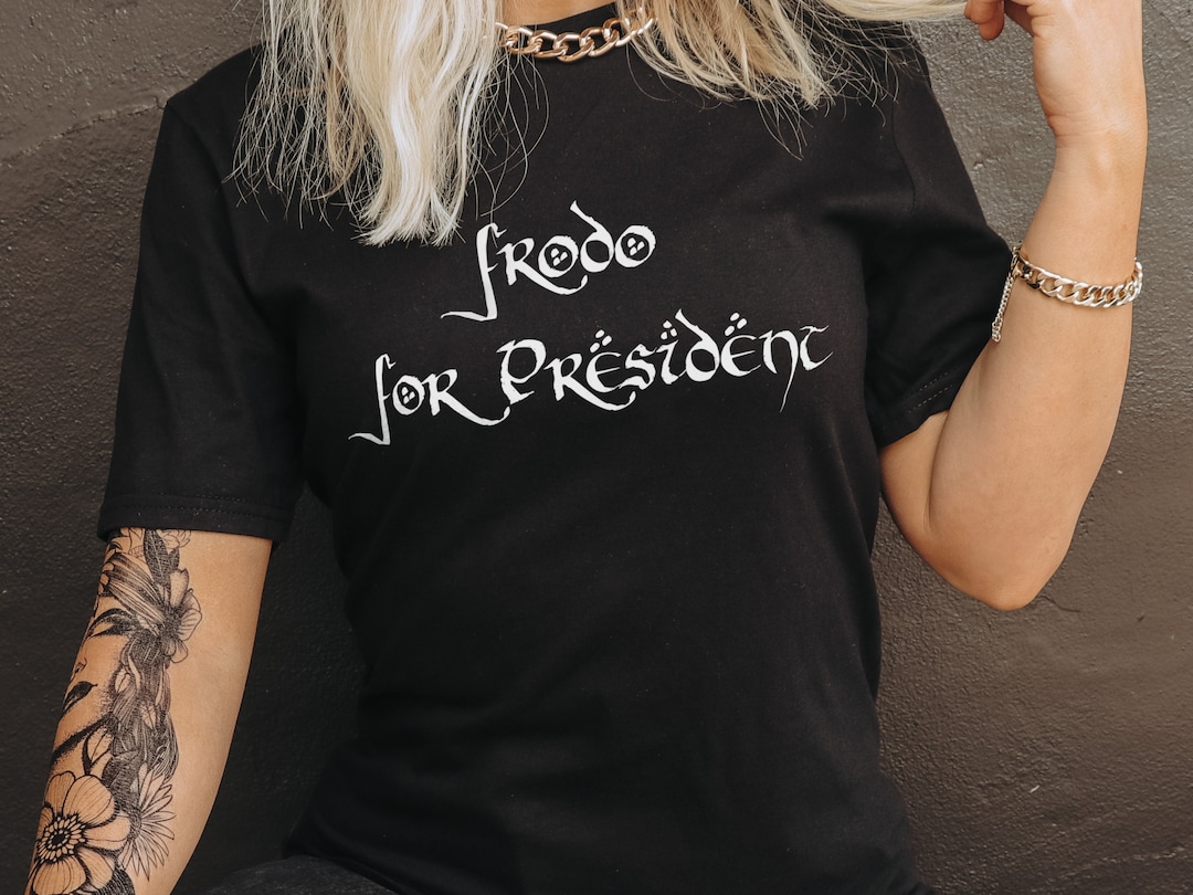 Funny Hobbitcore 'frodo for President' Shirt Bookish Hobbit LOTR Lord ...