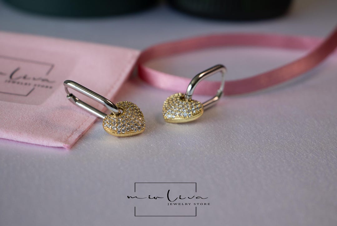 Chic Heart Shape Earrings - 18K Gold Plated Heart Shape Earrings - Gold ...