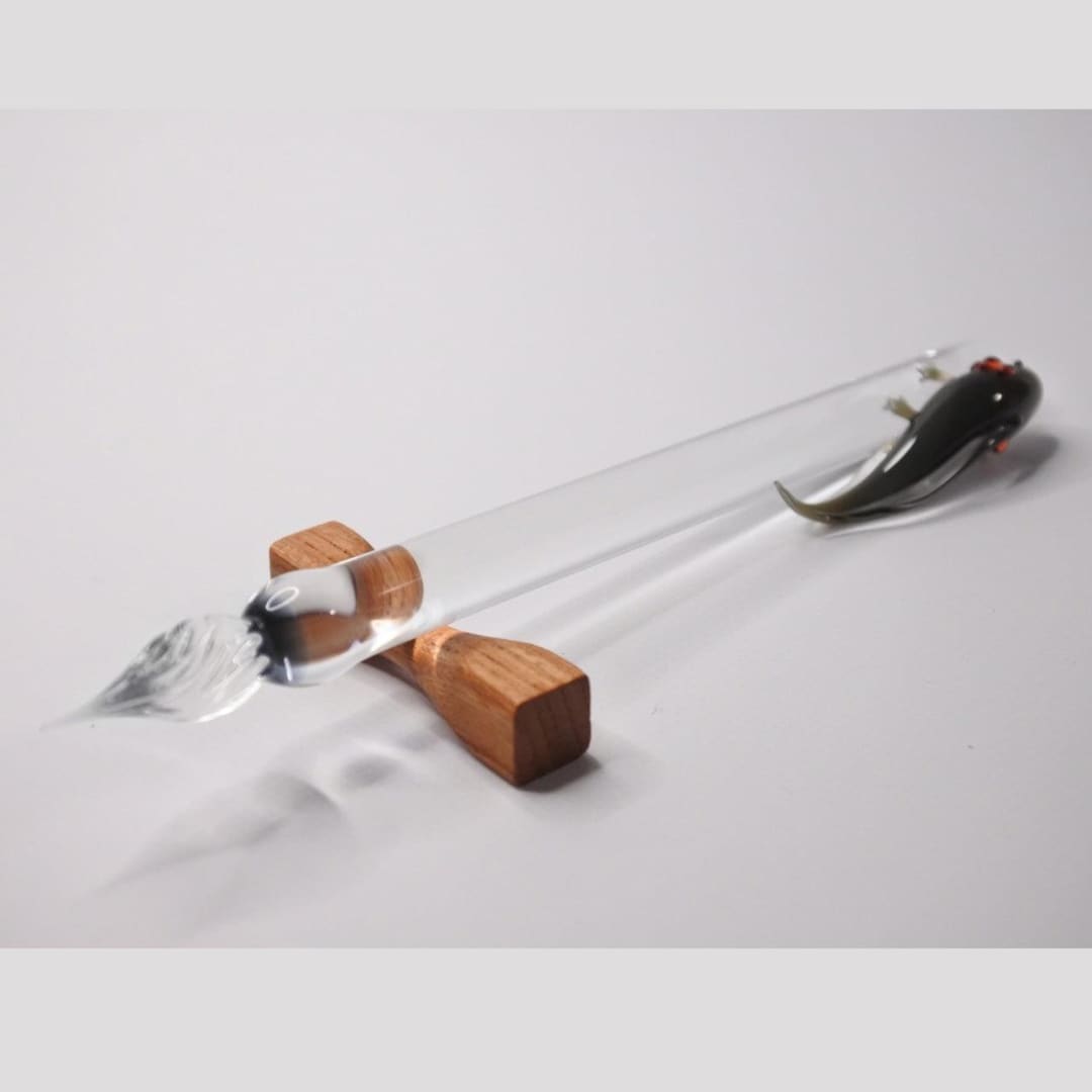 Clarto Lavie Axolotl Glass Dip Pen (black/grey) Handmade Animal ...