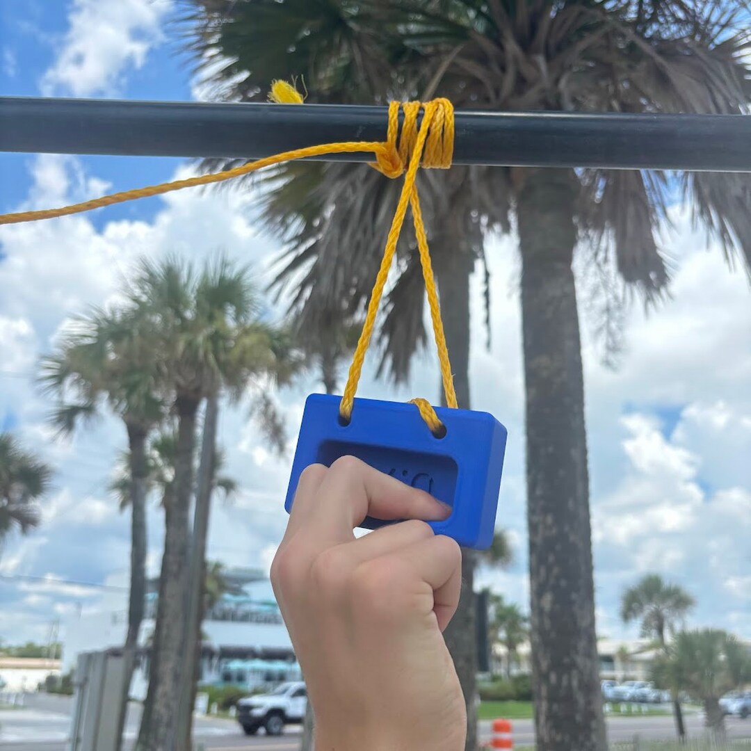 Portable Grip Hang Board customizable. 0.75 Depth Hole With 2 Rope ...