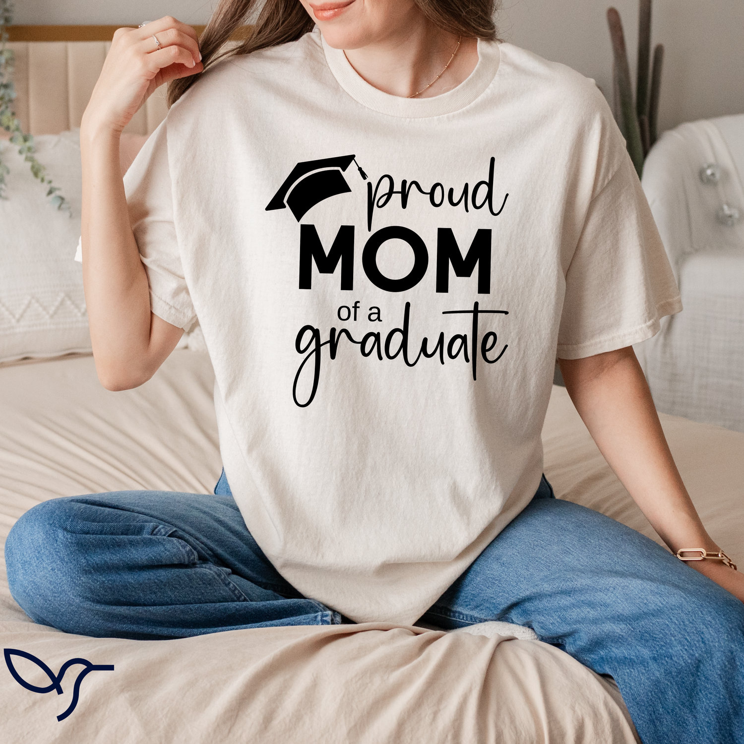 Proud Mom of A Graduate Shirt, Graduation Gift for Mothers Proud Mom ...