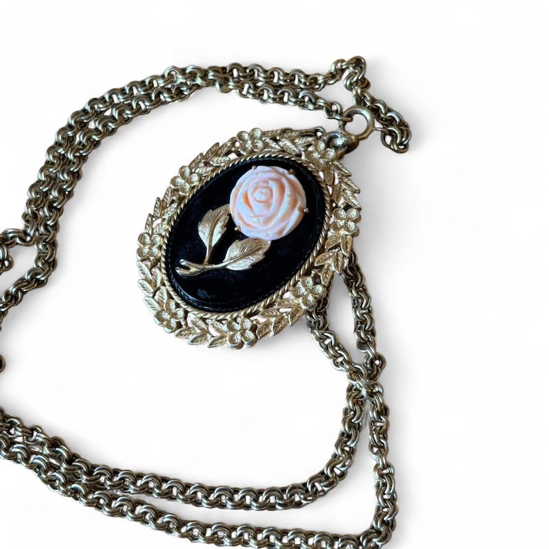 Avon Victorian Necklace - Etsy