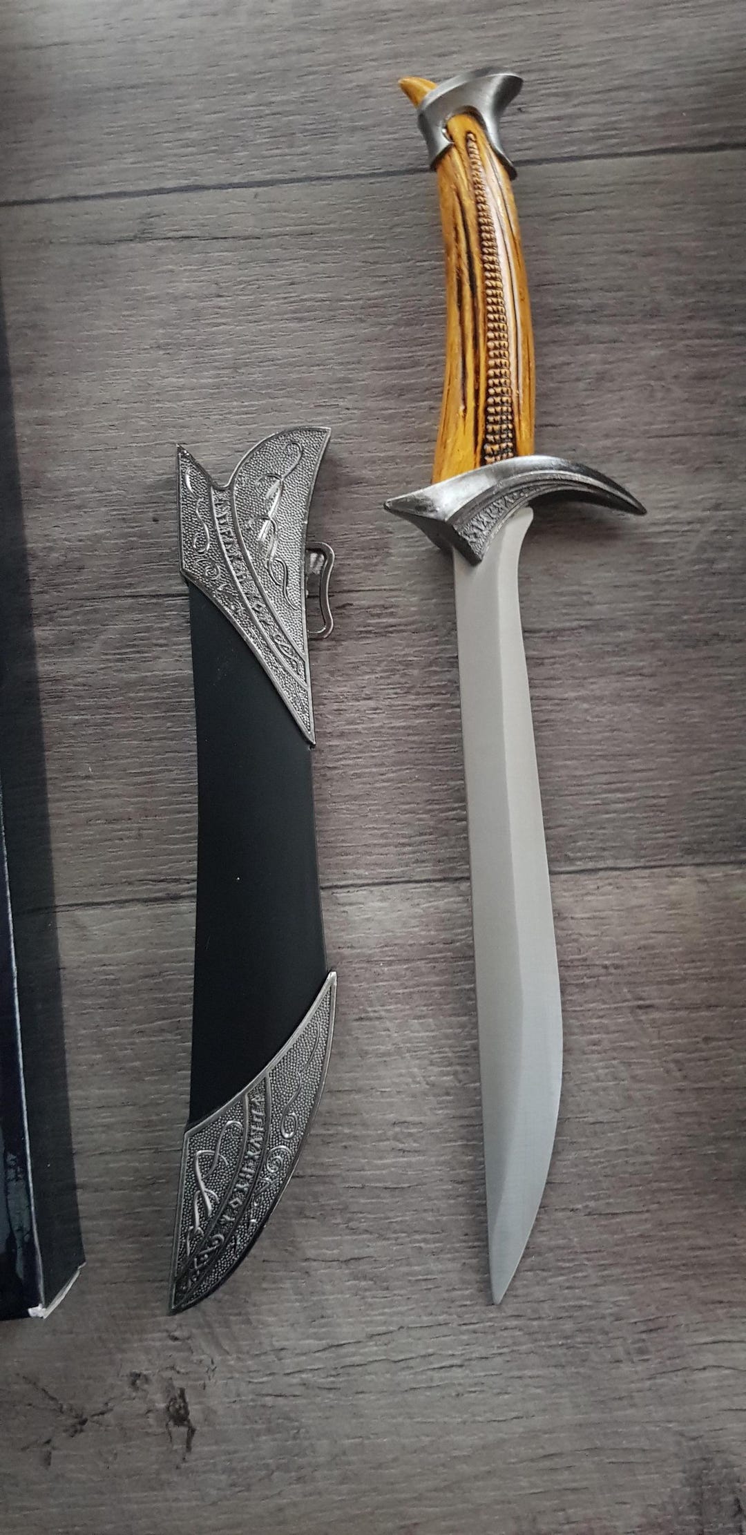 Lord of the Rings LOTR the Hobbit Orcrist Sword of Thorin Oakenshield ...