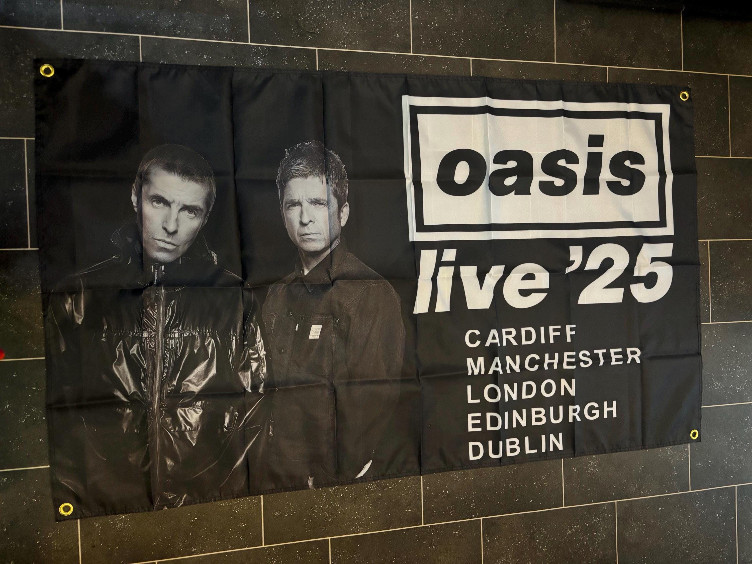 Oasis Flag 5ft X 3ft Brand New Liam Gallagher Flag Oasis Live Flag ...