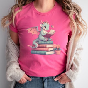 Dragon Reading PNG | Bookish Gift for Fantasy Readers, Pastel Book ...