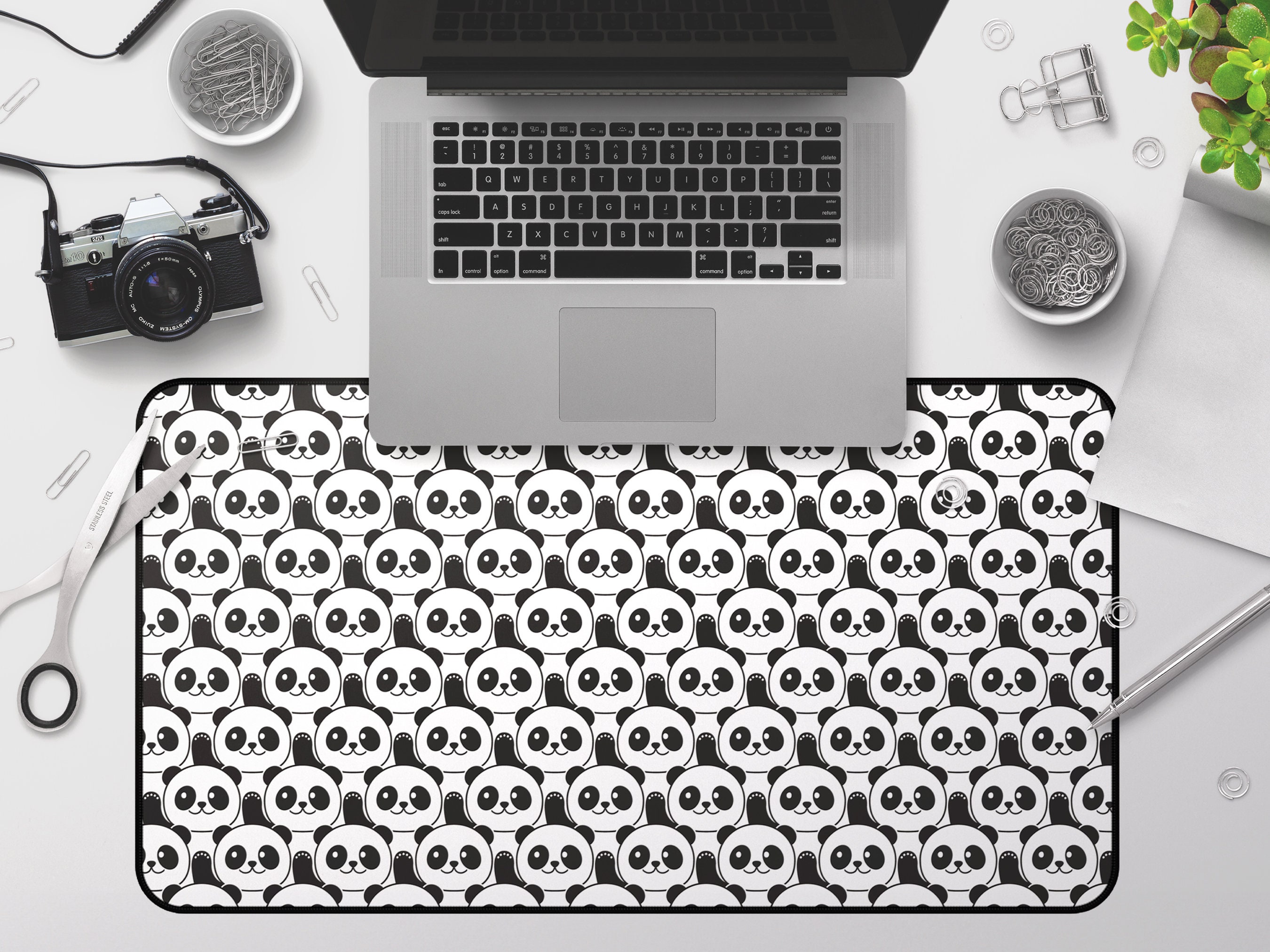 Cute Panda Deskmat, Kawaii Aesthetic Large Gaming Mousepad & Desk Mat ...