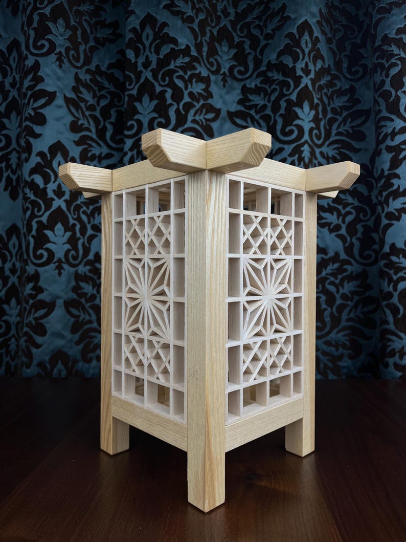 Japanese Style Shoji Lamp/lantern With Kumiko Panels (pattern 4) - Etsy