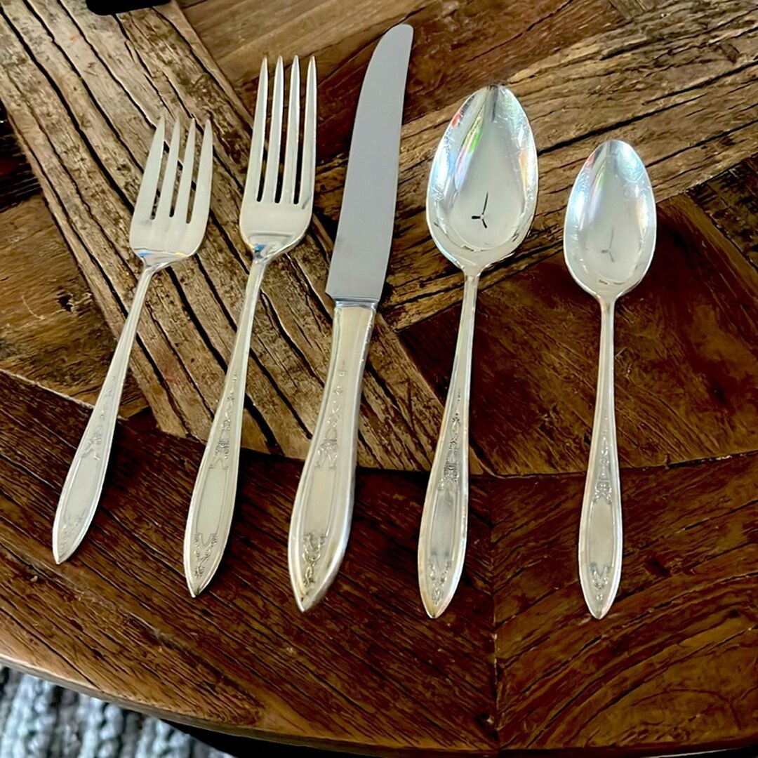 Vintage Oneida 5 Pc Flatware Set: - Etsy