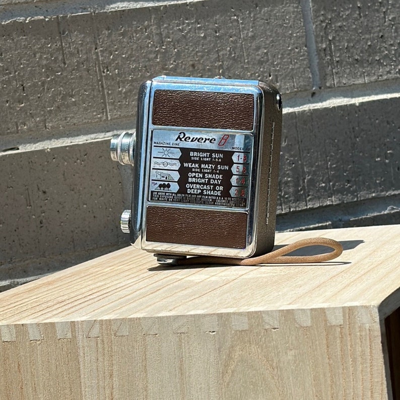 Vintage Revere 8 Model 40 8mm Wind up Magazine Cine Movie Camera - Etsy