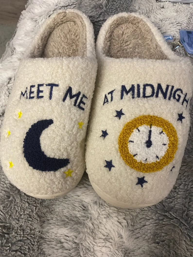 Taylor Swift Meet Me at Midnight Slippers, Taylor Style Cozy ...