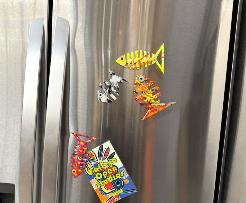 SPLATTER! Bring a Colorful and Artsy Splatter of Friends Fish Magnets ...