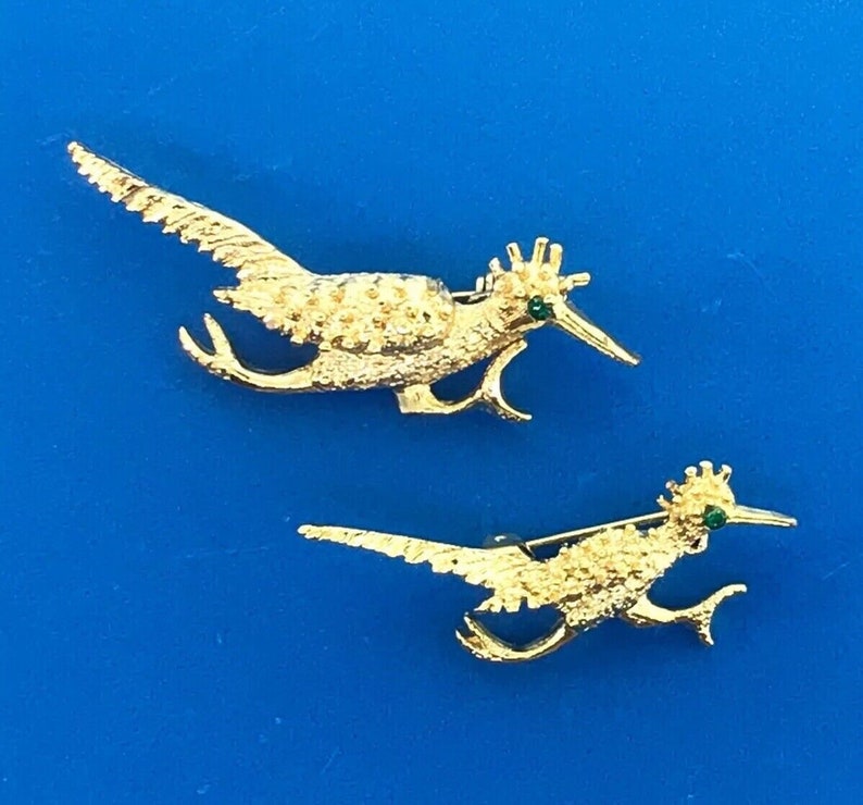 Mid Century Gold Tone Green Rhinestone Roadrunner Pair Lapel Scarf Pin ...