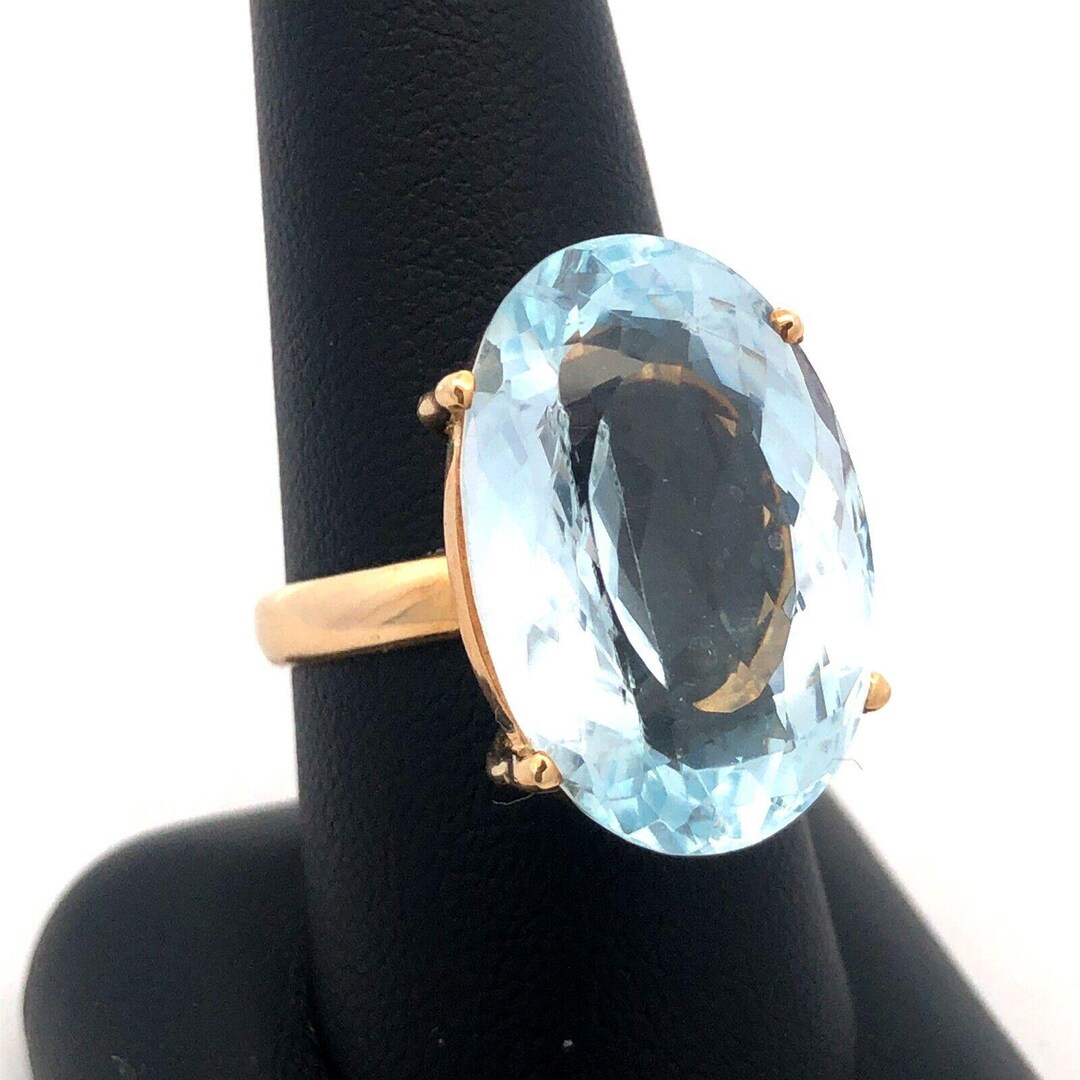 Stunning 14K Yellow Gold Oval Solitaire Blue Topaz Statement Cocktail ...