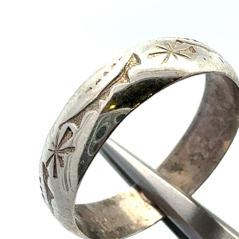 Storyteller Ring - Etsy