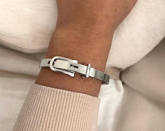 Vintage Wide Sterling Silver Buckle Bangle Bracelet - Etsy 日本 Vintage Wide Sterling Silver Buckle Bangle Bracelet - Etsy 日本