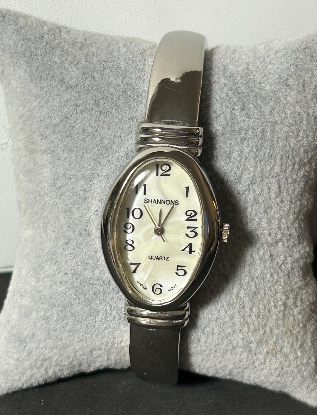 Shannons Vintage Quartz Bangle Bracelet Watch Japan Movement Silver ...