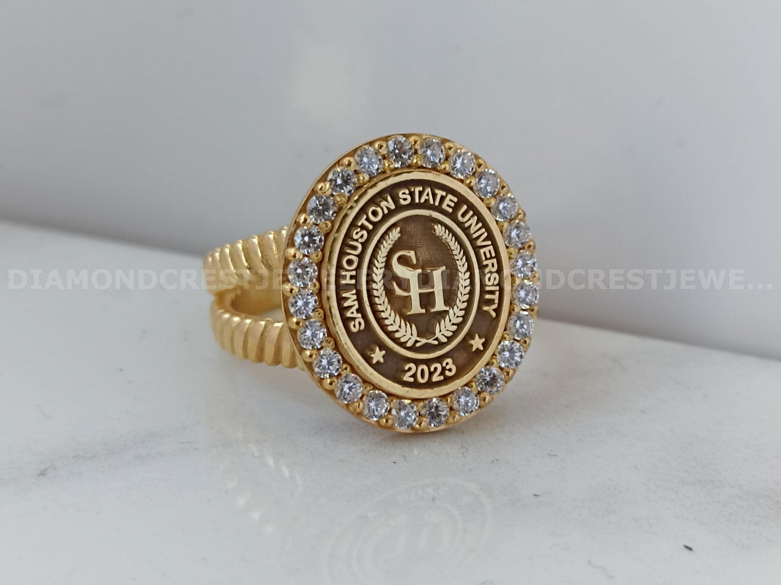 Custom University Rings for Women - Personalized Graduation Gift ...
