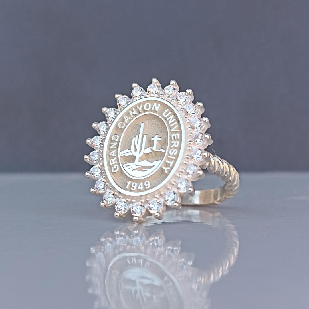Woman College Ring, Class Ring, Graduation Gifts, Customizable Ring ...
