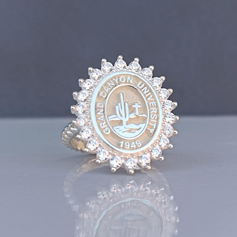 Women’s University Ring, College Class Ring, Graduation Gift ...