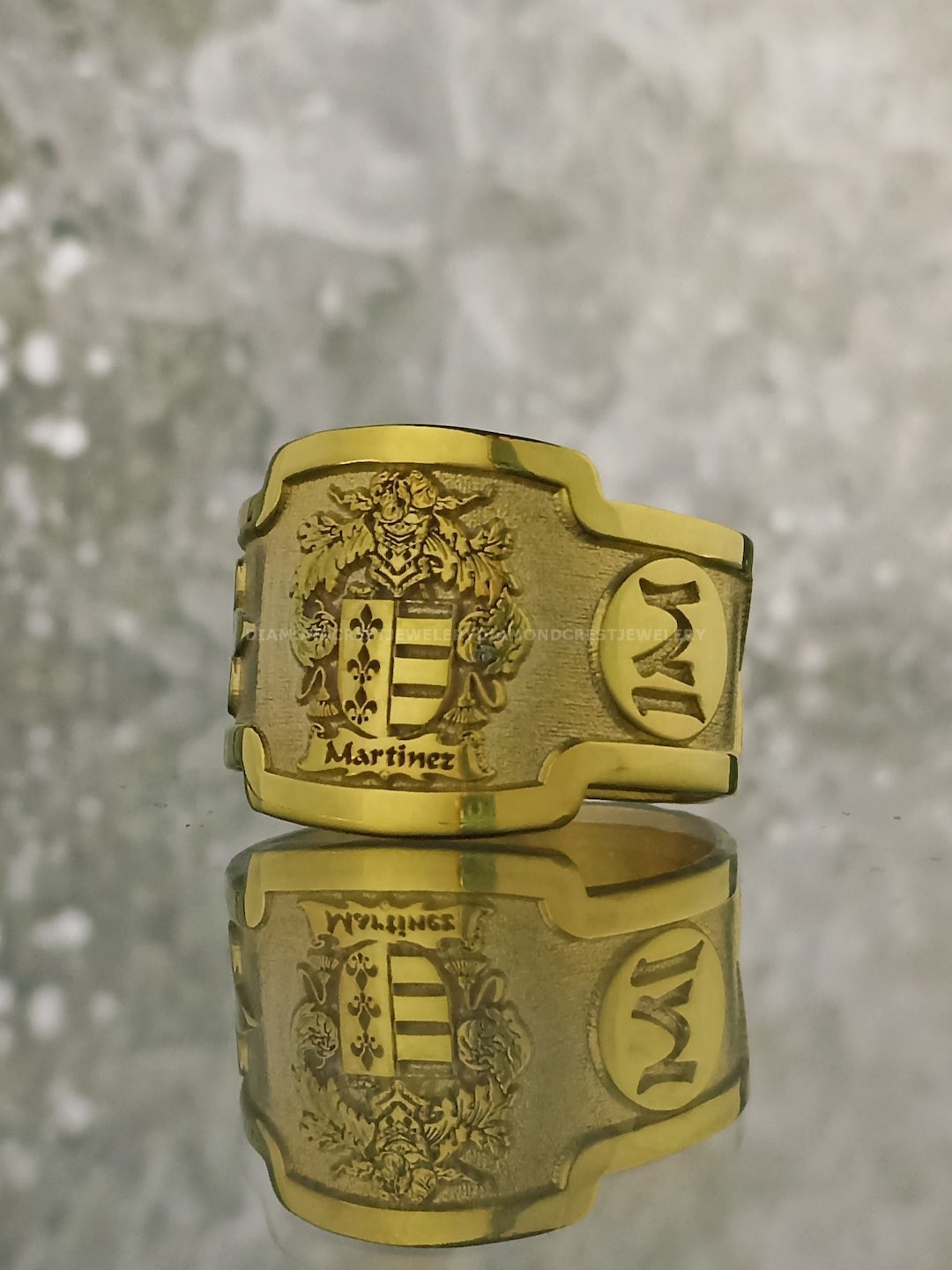 Solid Gold Coat of Arms Ring, Gold Family Crest Rings, Custom Signet ...