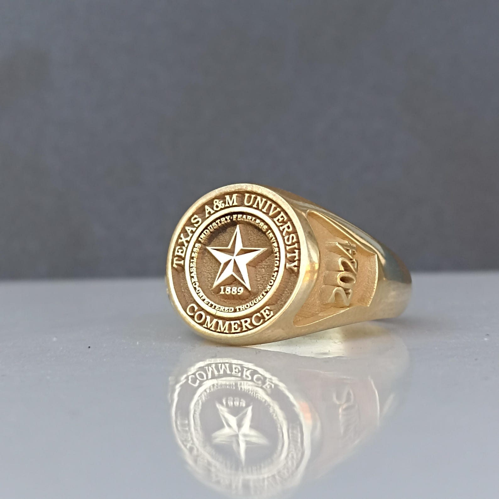 Texas A&M University Commerce Gold Class Ring • 10K Solid Gold ...