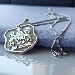 Custom Family Crest Necklace: Solid Gold Signet Pendant - Etsy