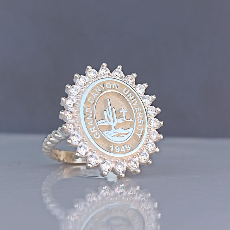 Women’s University Ring, College Class Ring, Graduation Gift ...
