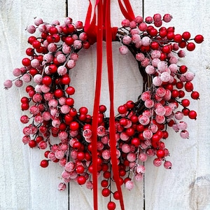 Cascading Red Pink Berry Mini Wreath, Frosted Red Berry for Entry Decor ...