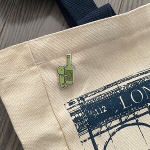 PREORDER: Little Green Man Enamel Pin - GLOWS - Etsy