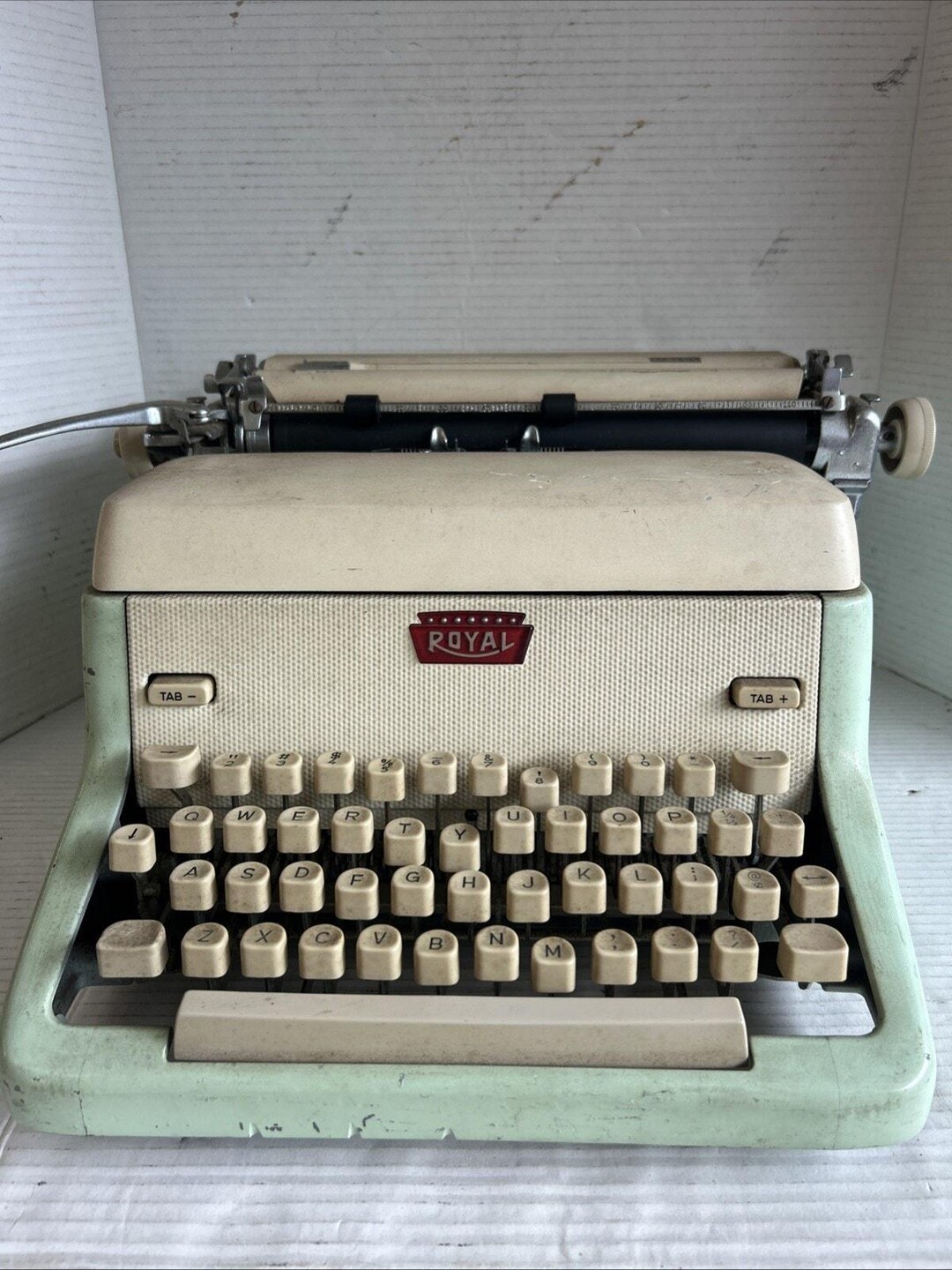 Vintage 1958/59 Royal Typewriter Green Tan FP Model NEEDS WORK - Etsy