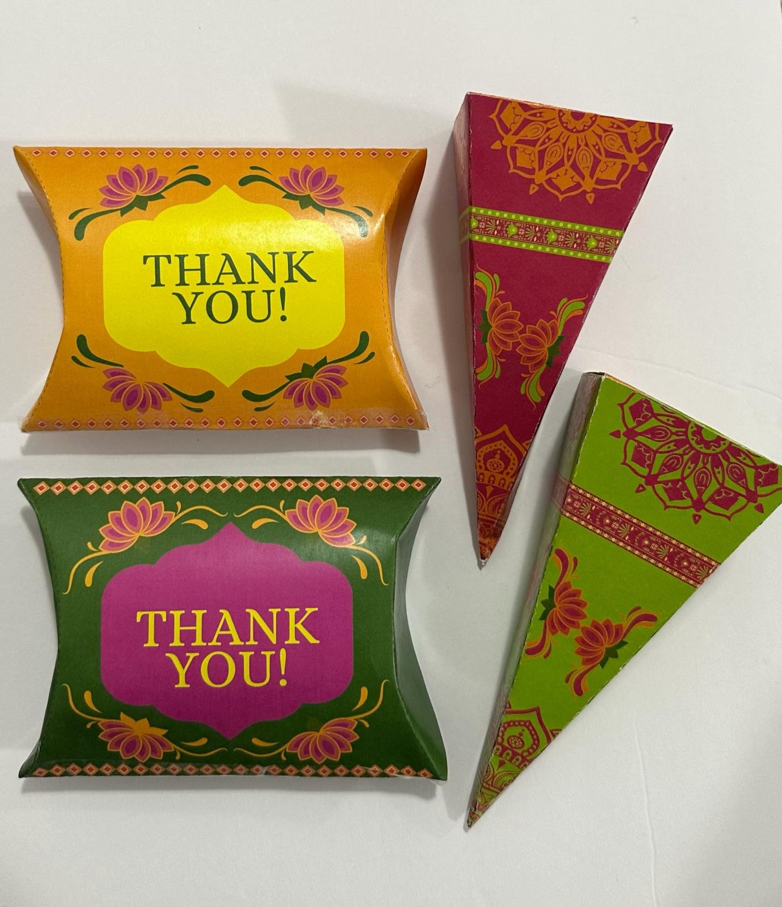 Desi Pillow Candy Box Template | Mehndi Haldi Favor Box | Bengali ...