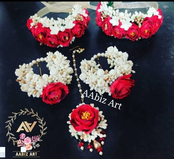 White and red flower jewellery store