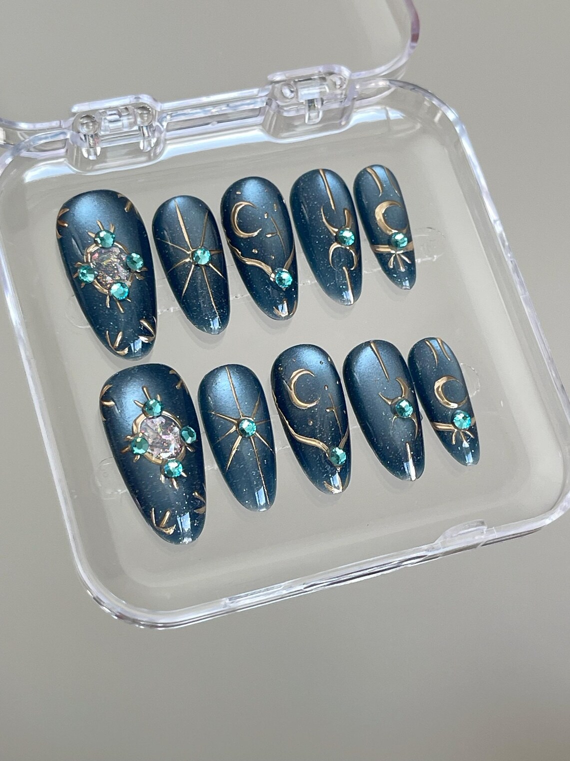 Cat Eye Gold Chrome Star Press on Nails: Hand Painted Custom Nails - Etsy