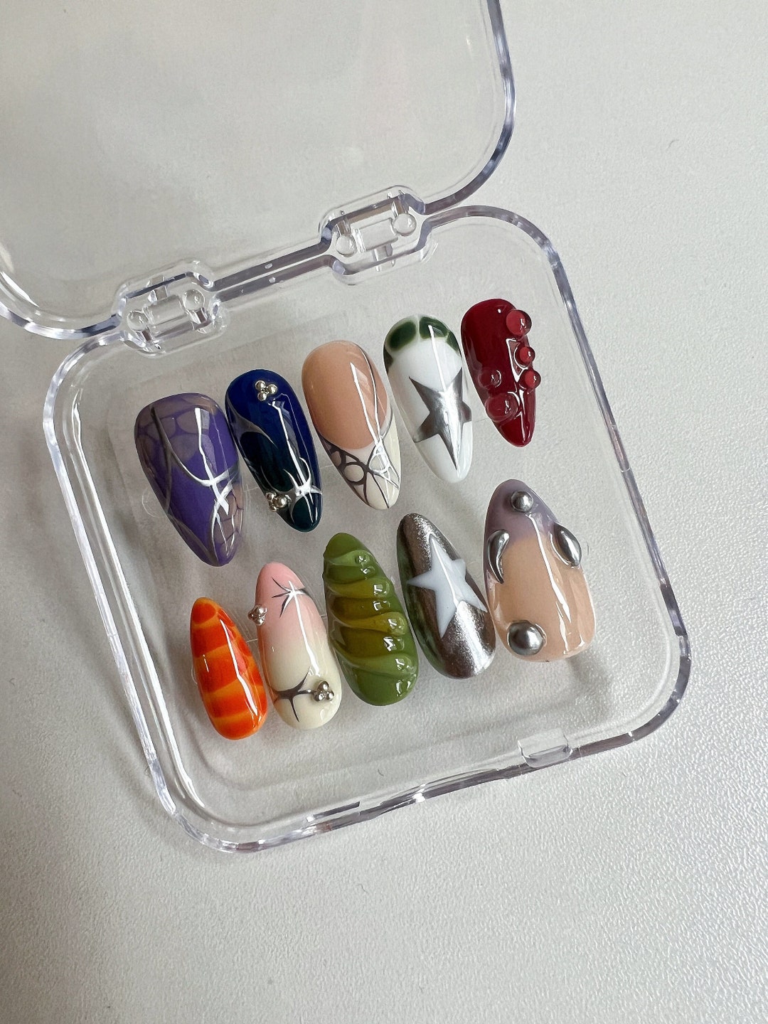 3D Graffiti Y2K Press on Nails: Custom Faux Acrylic Gel Nails - Etsy