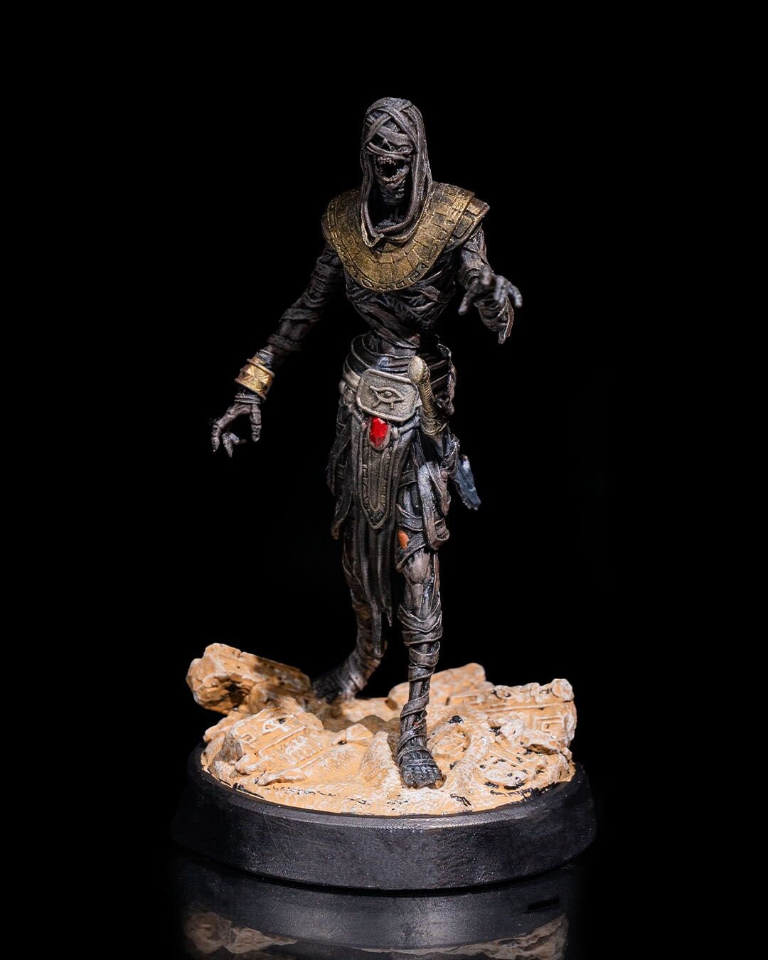 Solid Grey Mummy Miniature Gaming Figure for Tabletop RPG or Collection ...
