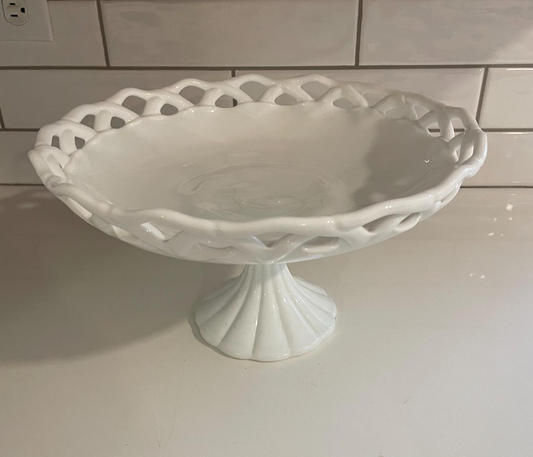 Vintage Milk Glass Pedestal Fruit Bowl/cake Stand With Scalloped or ...