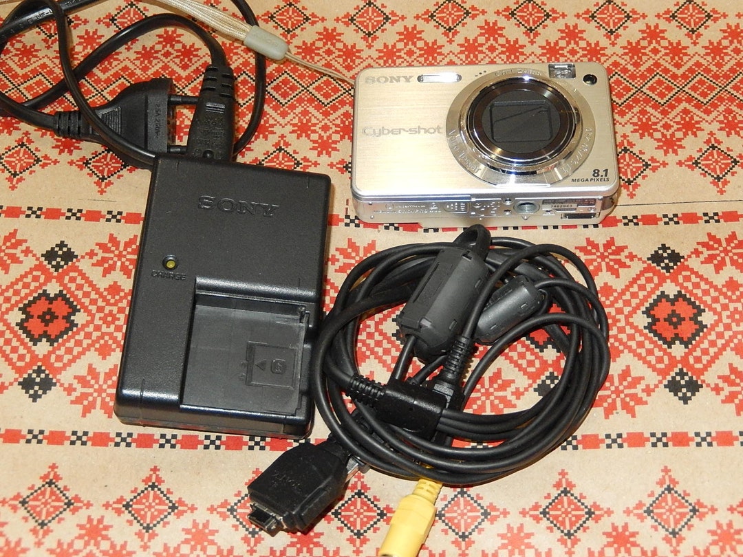Vintage Retro Y2K Sony Cybershot DSC-W150 8.1 Mpixel Digital Top Camera ...
