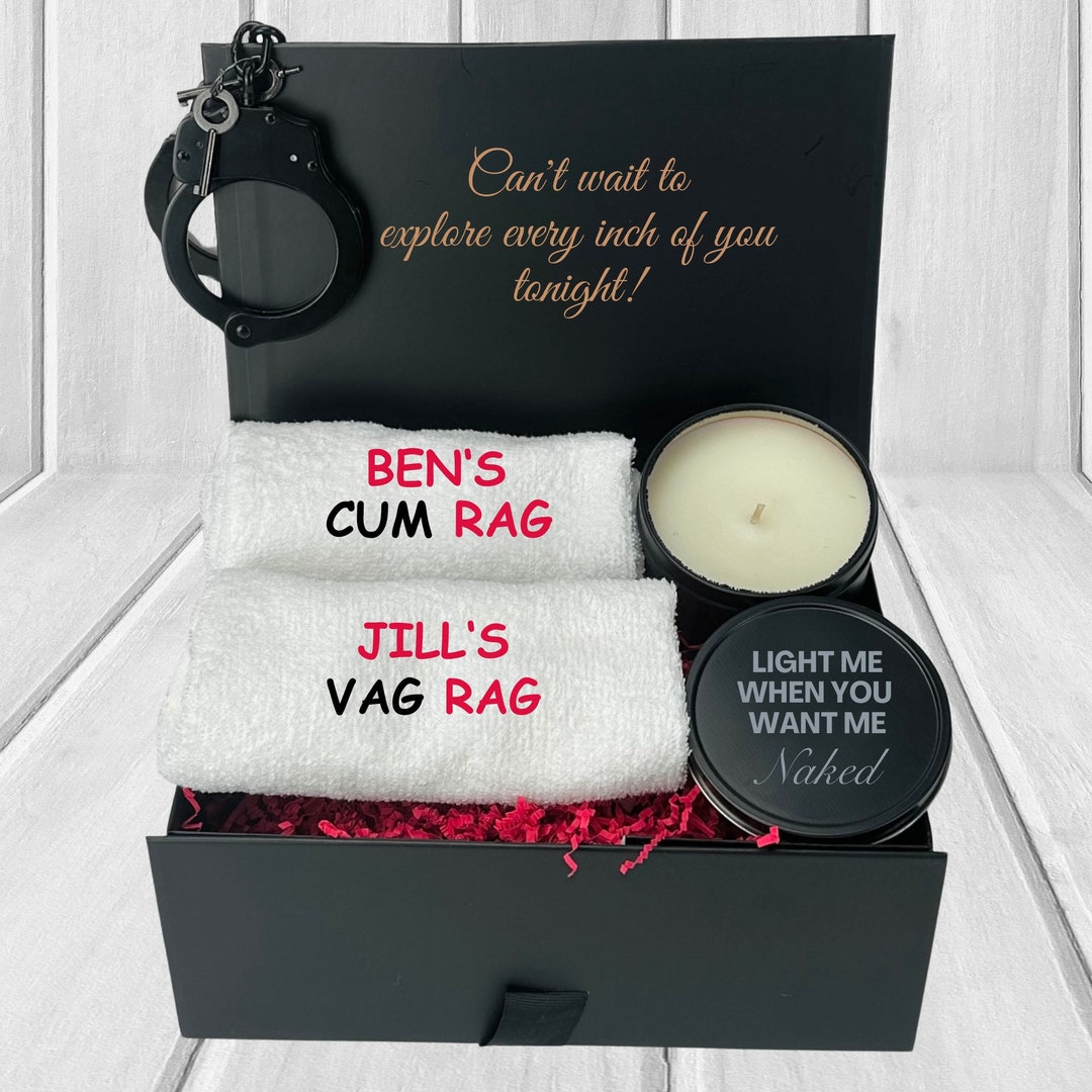 RISQUÉ Romance Gift Set: Naughty Couple's Gift, Humorous Love Gift for ...