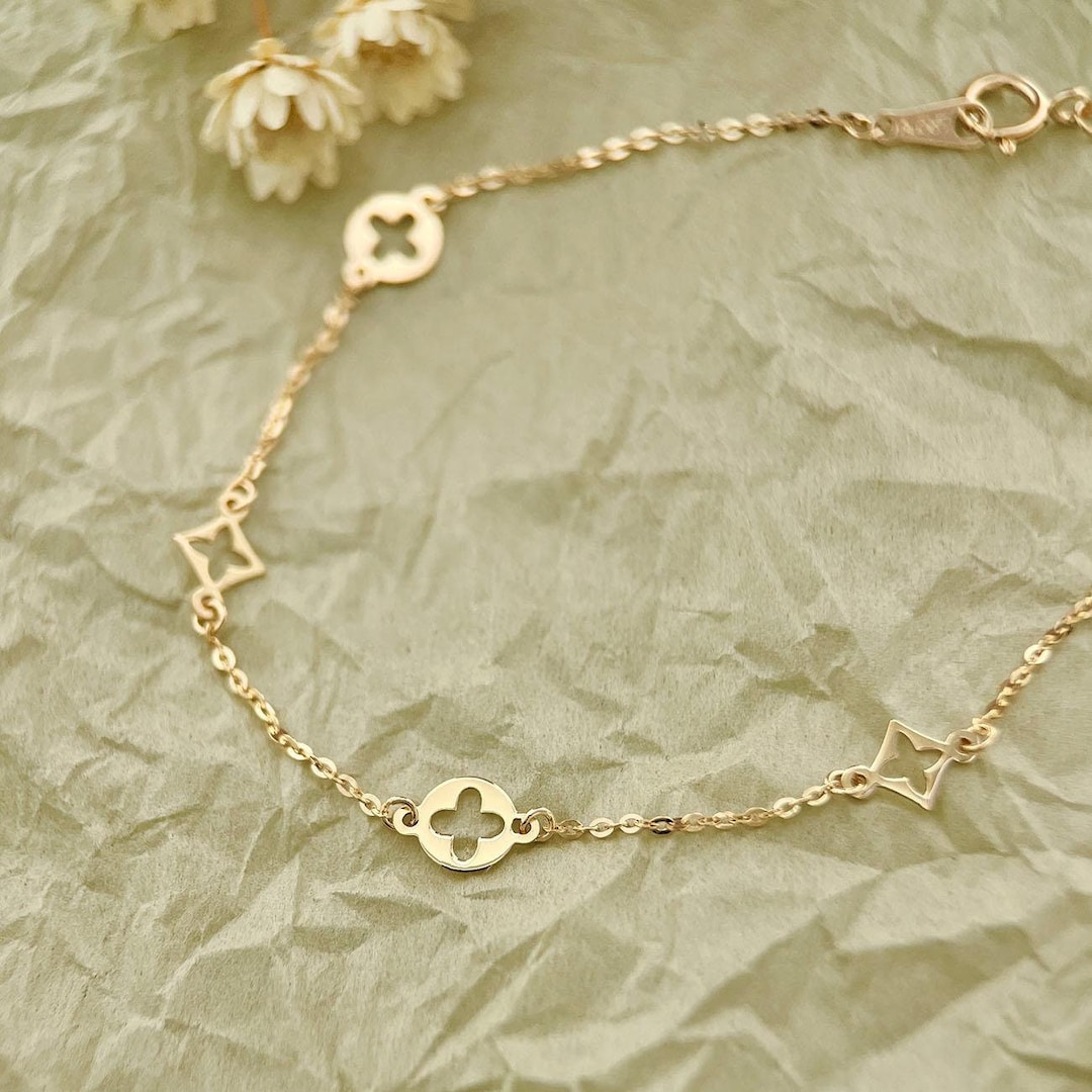 14K Solid Gold Dainty Flower Charm Cable Chain Bracelet, Yellow Gold ...