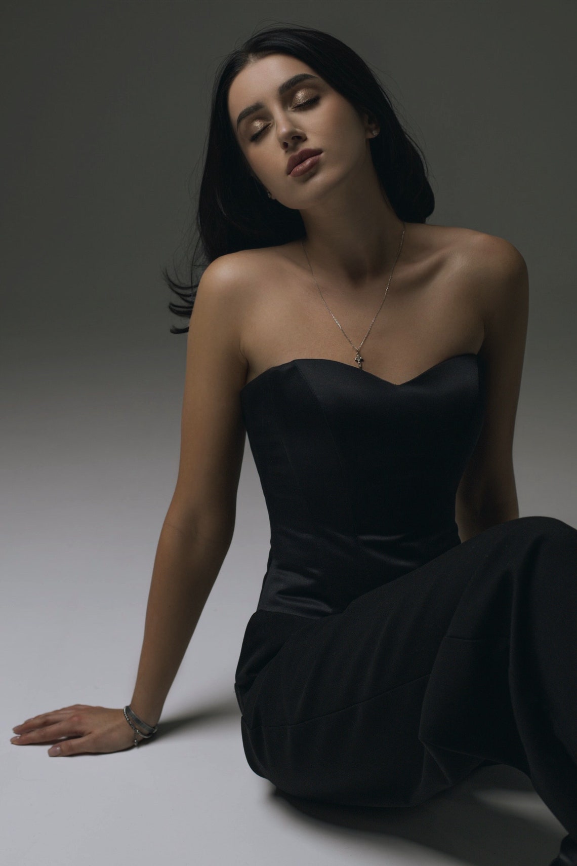 Exclusive Satin Shaping Corset With Built-in Cups Custom Production, 60 ...