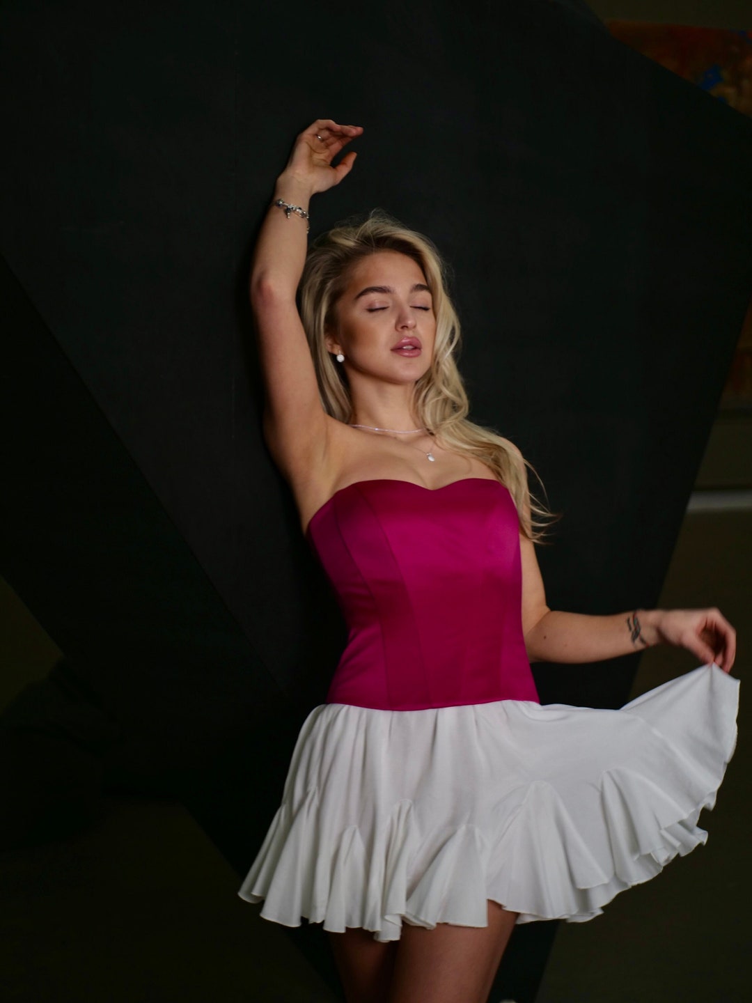 Exclusive Satin Shaping Corset With Built-in Cups Custom Production, 60 ...