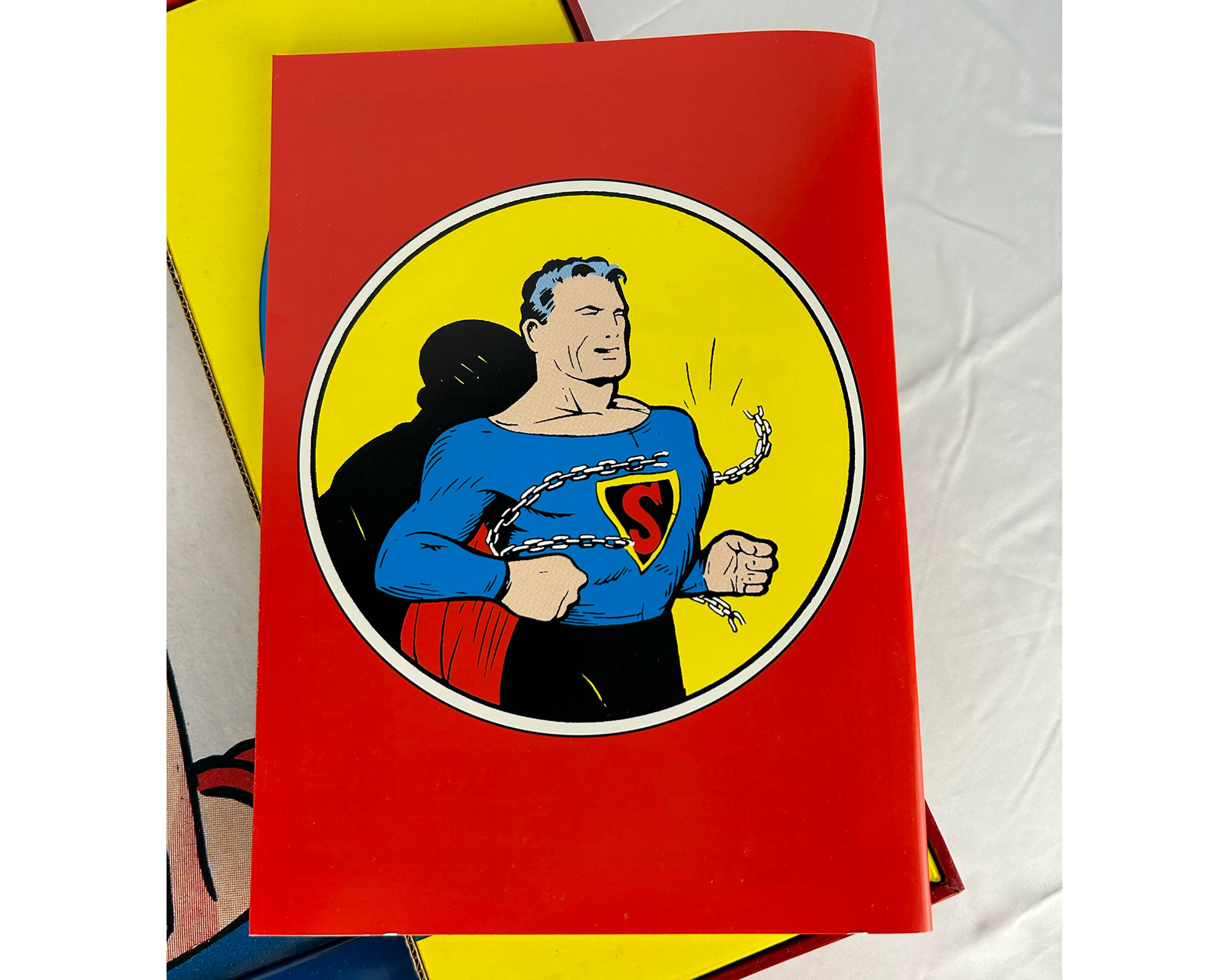 Superman Masterpiece Edition Box Set With Superman Statue, Comic, and ...