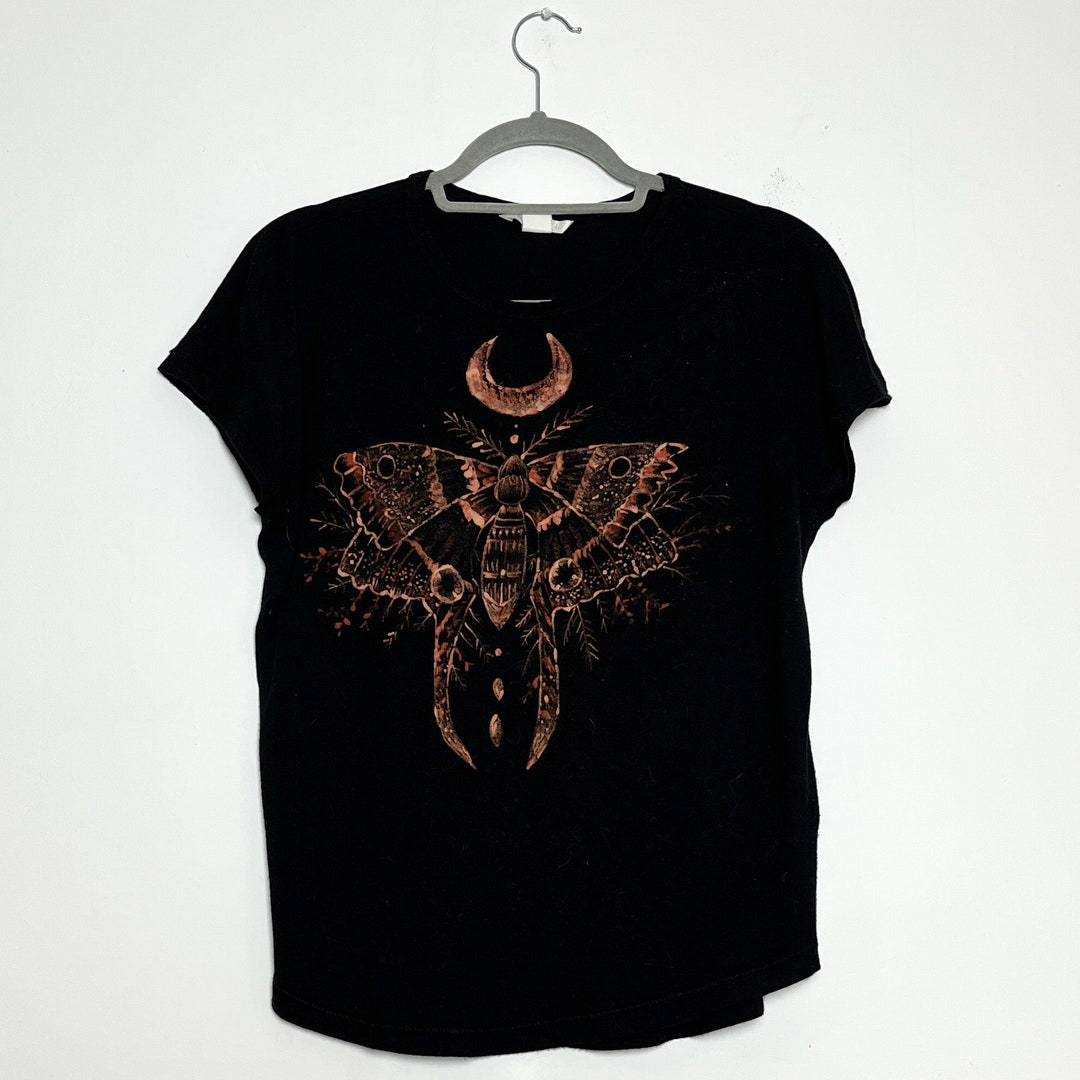 Custom Bleach Painted T-shirt - Etsy