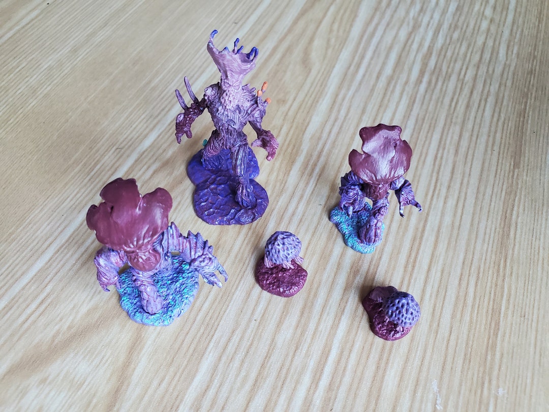 Myconid Sovereign and 2 Sprout Minis PLUS 2 Spore Servants painted - Etsy