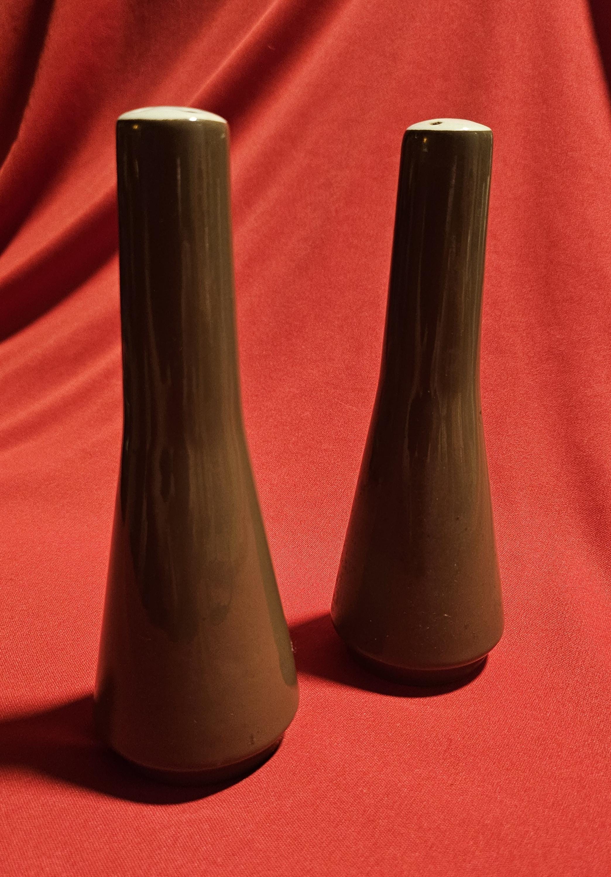 Vintage Mid Century Modern Retro Salt and Pepper Shakers Tall Taper ...