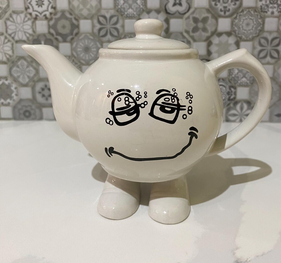 Vintage Anthropomorphic Tea Pot. - Etsy